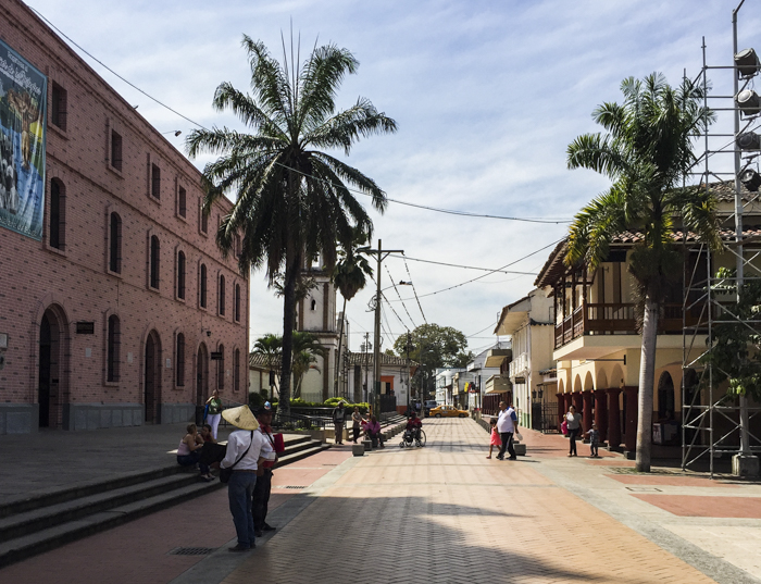 Buga y sus encantos en una tarde de recorrido – La Cebra que Habla