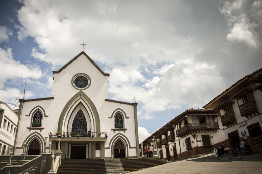 Risaralda 54 años – Nos Vemos en mi Pueblo: Apía y Marsella – La Cebra ...